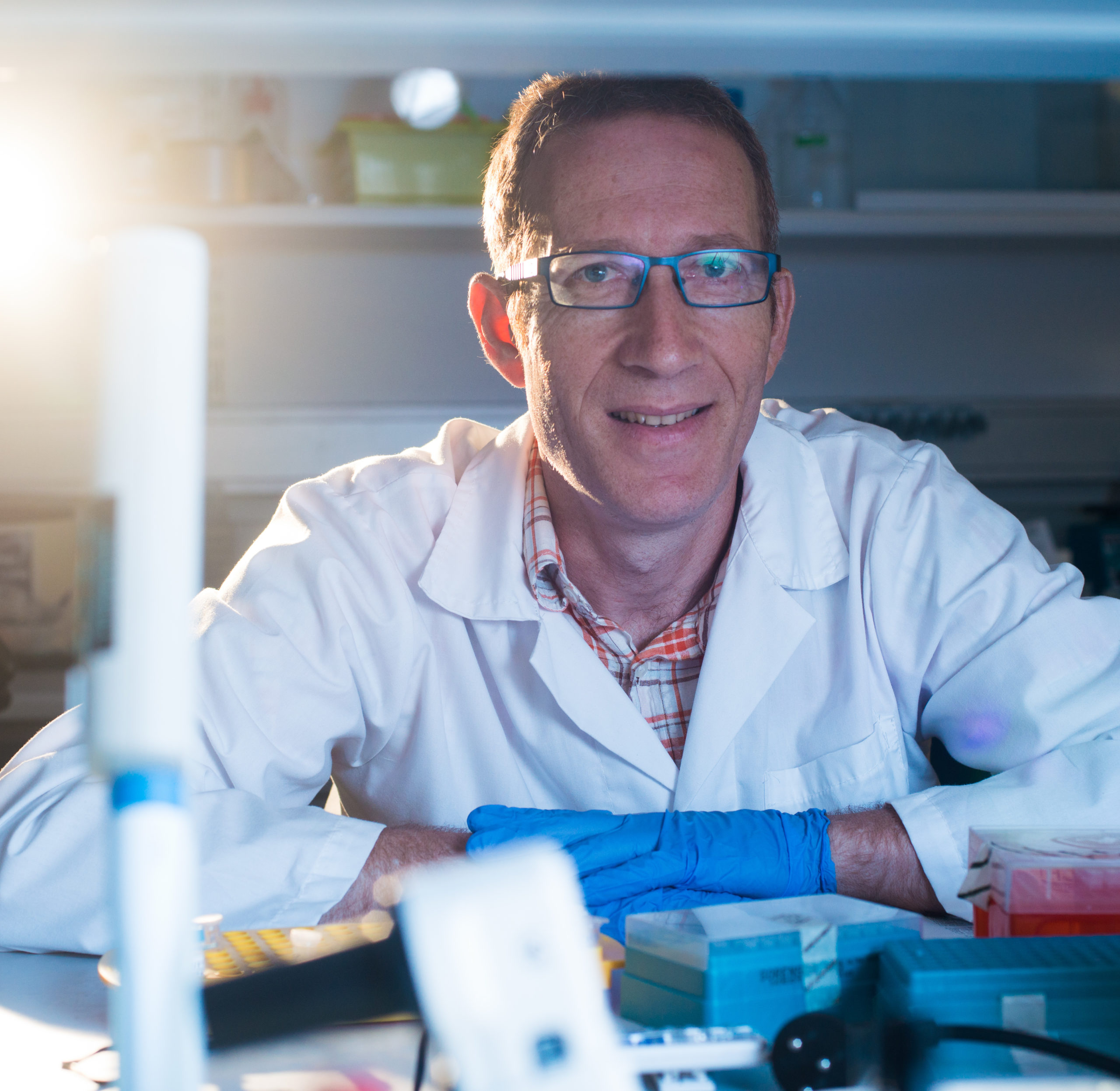 Similarities Between Leukemia and AIDS Discovered - A4BGU